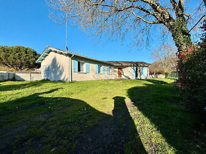 Maison à vendre - Biganos - 5 pièces - 3 chambres