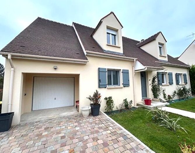 Maison à vendre - La Houssaye-en-Brie - 8 pièces - 5 chambres