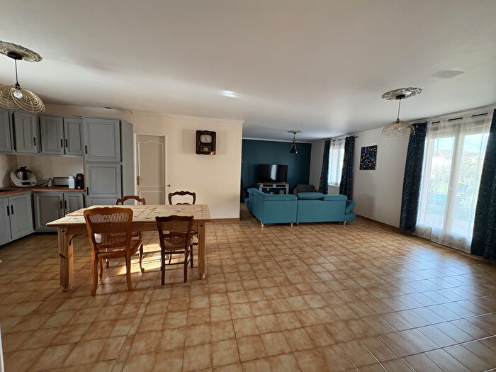 Maison à vendre - Grisolles - 6 pièces - 5 chambres