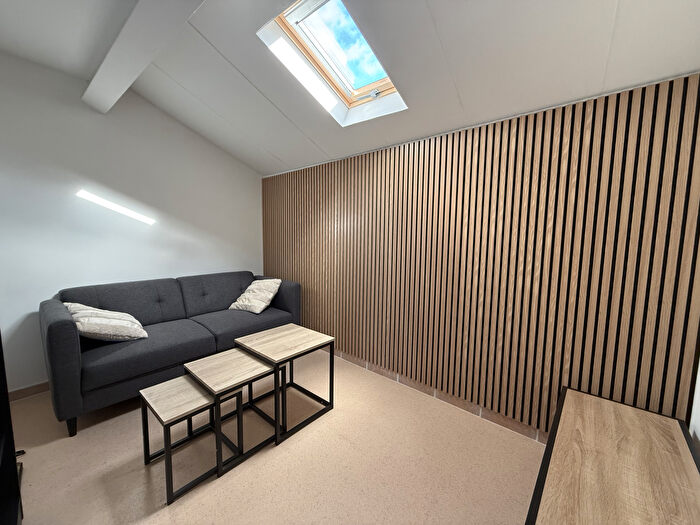 Appartement à louer - Aubenas, Centre-ville - 2 pièces - 1 chambre