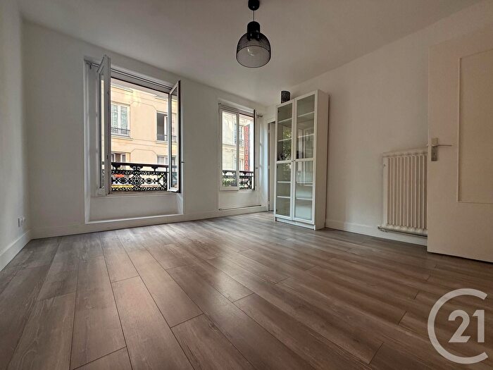 Appartement à louer - Paris e , La Fourche, Guy Moquet - 2 pièces - 1 chambre