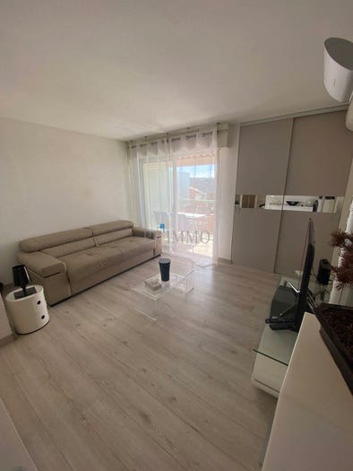 Saint-Raphaël : Appartement 1 pièce à louer
