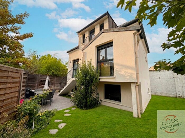 Créteil, Buttes, Halage : Maison 6 pièces à vendre