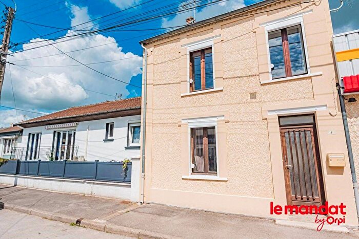 Sissonne : Maison 3 pièces à louer