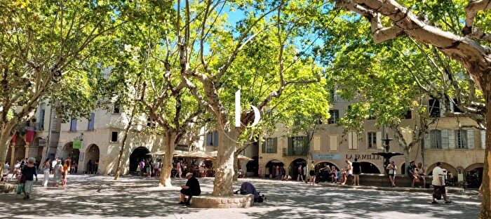 Appartement à vendre - Uzès - 3 pièces - 1 chambre