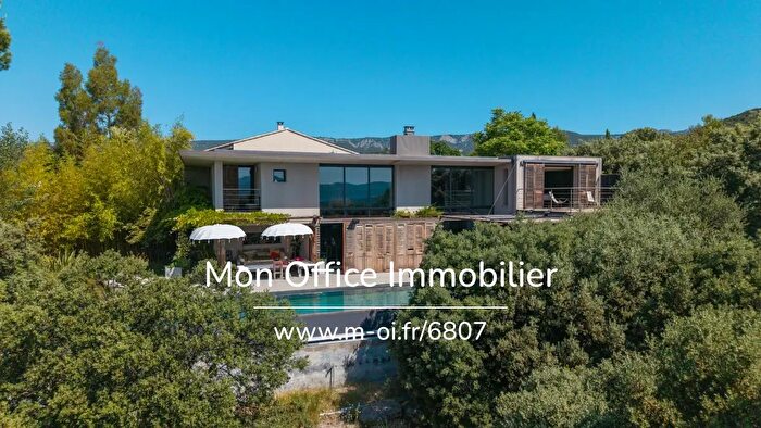 Maison 5 pièces à Puget, à vendre
