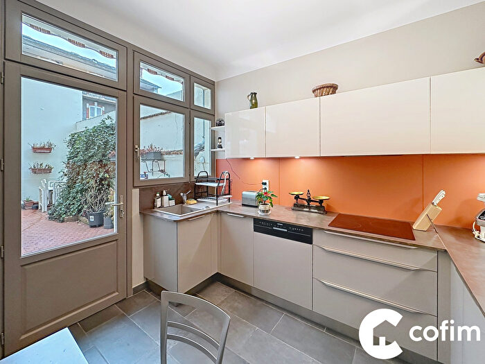 Maison à vendre - Tarbes, Centre-ville - 10 pièces - 5 chambres