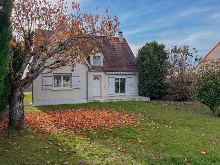 Maison à vendre - Villemandeur - 5 pièces - 3 chambres