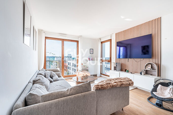 Asnières-sur-Seine, Gresillons, Voltaire : Appartement 4 pièces à louer
