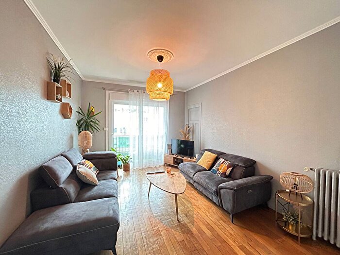 Appartement à louer - Centre Ville, Reims - 4 pièces - 2 chambres