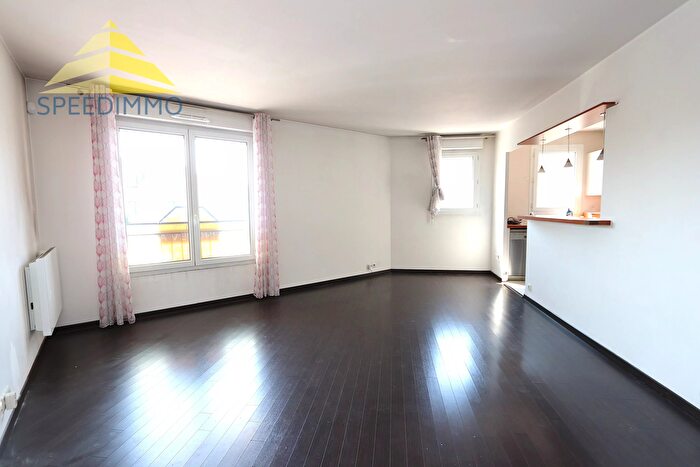 Mandres-les-Roses - Appartement 3 pièces à louer