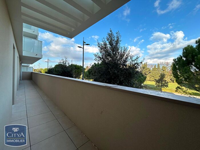 Appartement à louer - Monteux - 4 pièces - 3 chambres