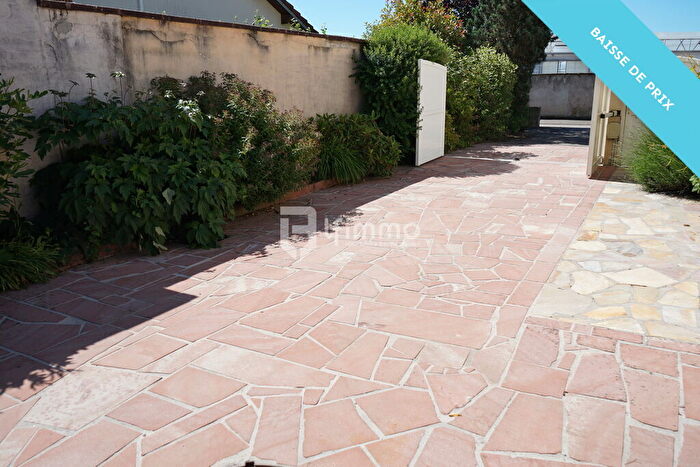 Maison à vendre - Golbey - 12 pièces - 8 chambres