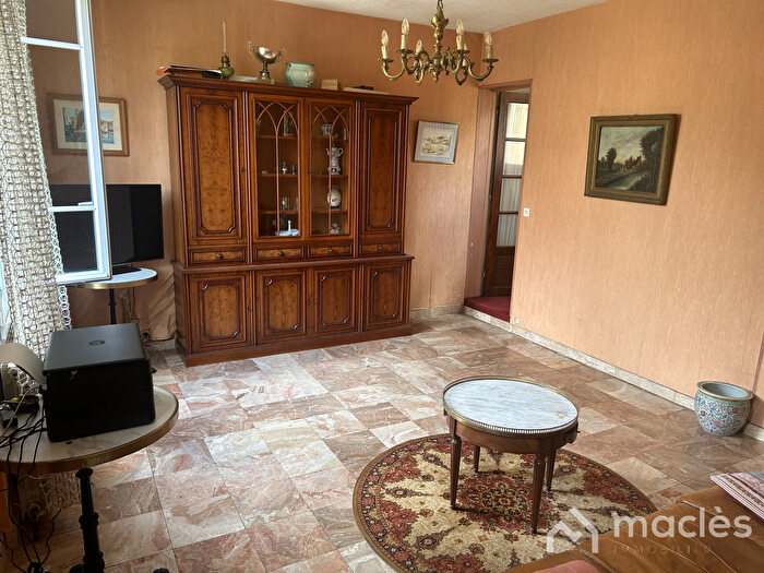 Maison à vendre - Saint-Brice-sous-Forêt, Centre-ville, Clos - 5 pièces - 2 chambres