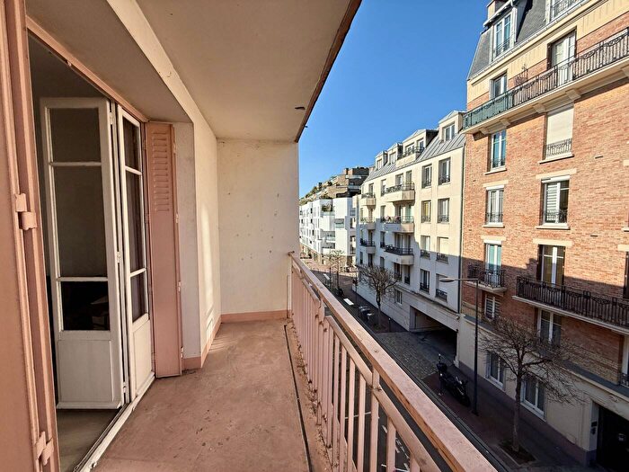 Appartement à louer - Espaces Jeunes, Issy-les-Moulineaux - 1 pièce