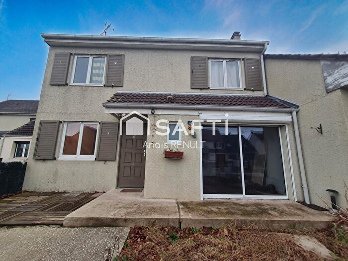 Maison à vendre - Saint-Rémy-sur-Avre - 6 pièces - 4 chambres