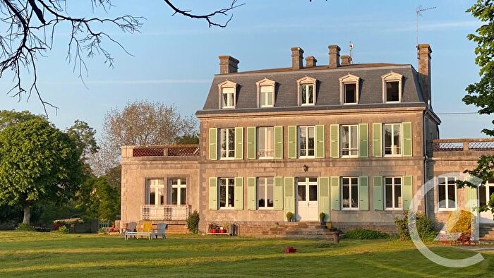 Maison à vendre - Gratot - 13 pièces - 8 chambres