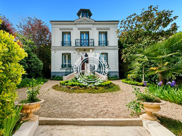Le Raincy, Centre-ville, Mairie, Thiers : Maison 8 pièces à vendre