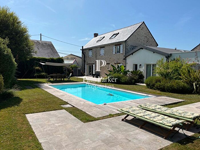 Maison à vendre - Treillières - 10 pièces - 6 chambres