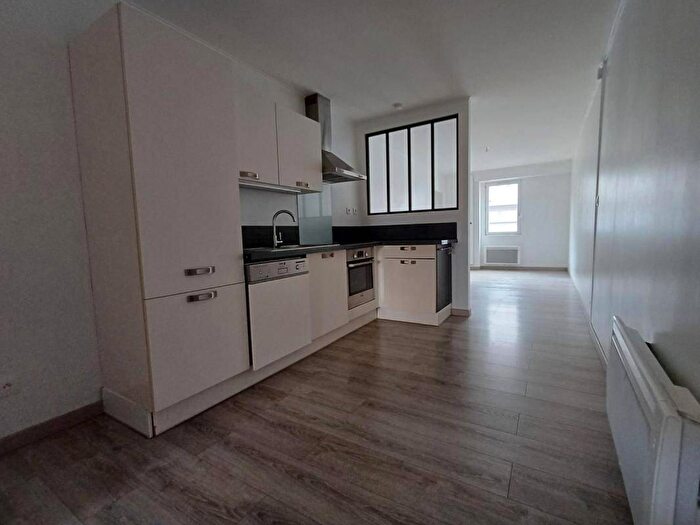 Appartement à louer - Centre Ville Ouest, Voiron - 2 pièces - 1 chambre