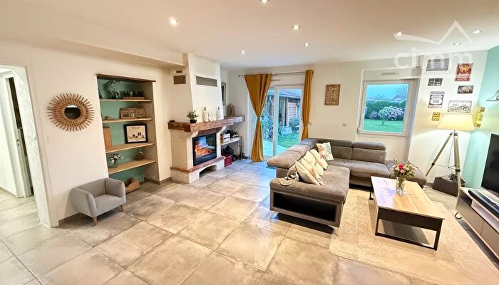 Maison à vendre - Champigny-en-Beauce - 6 pièces - 4 chambres