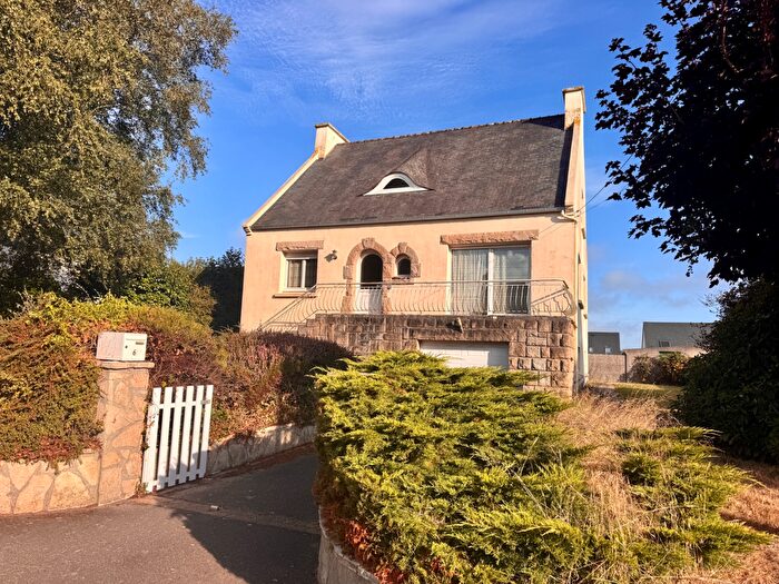 Maison 7 pièces à Plouguin, à vendre