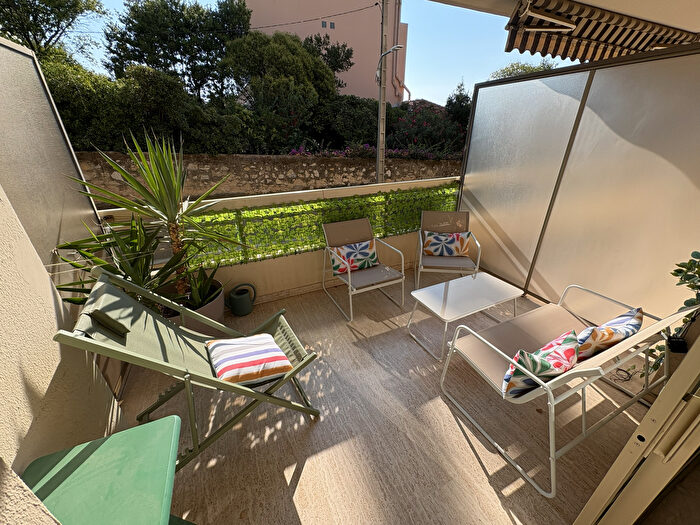 Toulon, Le Mourillon, La Mitre, Fort Lamalgue : Appartement 2 pièces à louer
