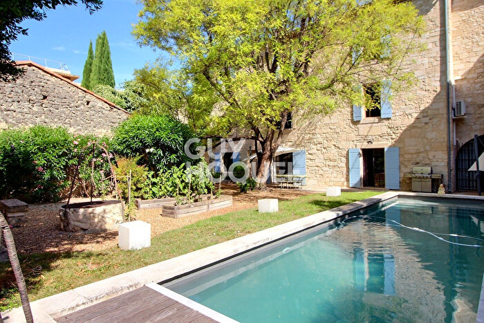 Tarascon, Centre-ville, Château, Condamine : Maison 11 pièces à vendre
