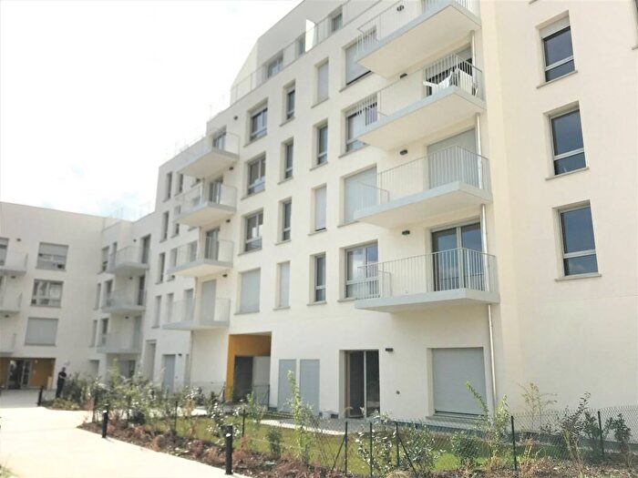 Appartement à louer - Ville Nouvelle-Centre Est, Noisiel - 2 pièces - 1 chambre
