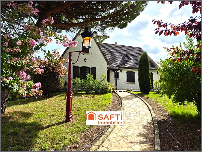 Maison à vendre - Abilly - 7 pièces - 4 chambres