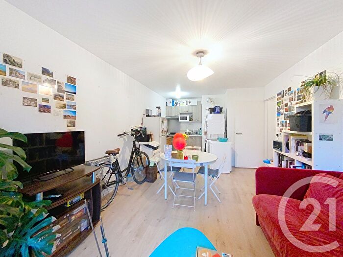 Appartement à vendre - Saint-Nazaire, Saint-Marc - 2 pièces - 1 chambre