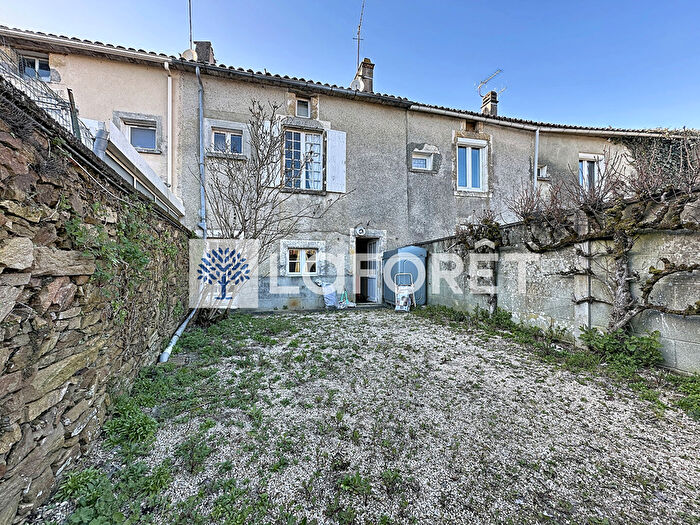 Maison à vendre - La Châtaigneraie - 6 pièces - 5 chambres