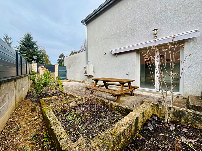 Maison à vendre - Chalezeule - 5 pièces - 3 chambres