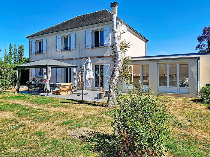 Maison 7 pièces à Suzay, à vendre