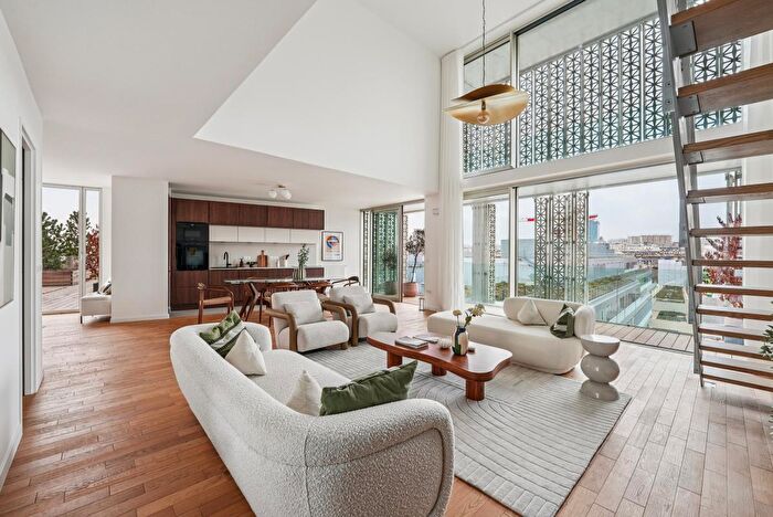 Appartement à vendre - Paris e , Vaugirard, Parc des Expositions - 5 pièces - 4 chambres