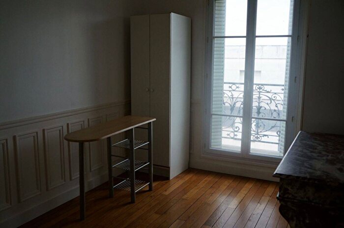 Appartement à louer - Trezel, Levallois-Perret - 3 pièces - 2 chambres