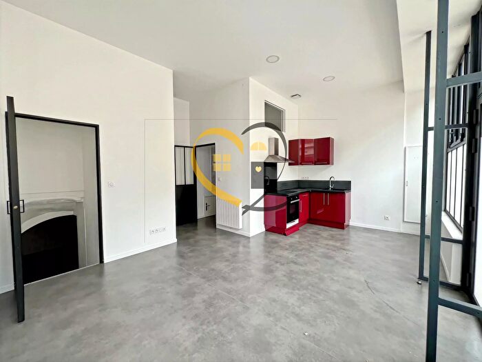 Bourges, Centre-ville, Charlet, Lahitolle, Pignoux, Sembat : Appartement 2 pièces à louer