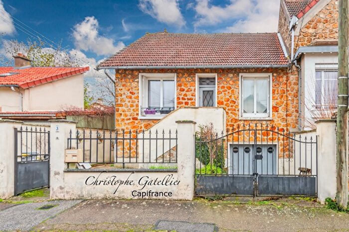 Maison à vendre - Trappes, Centre-ville, Jaurès, Gare - 4 pièces - 3 chambres