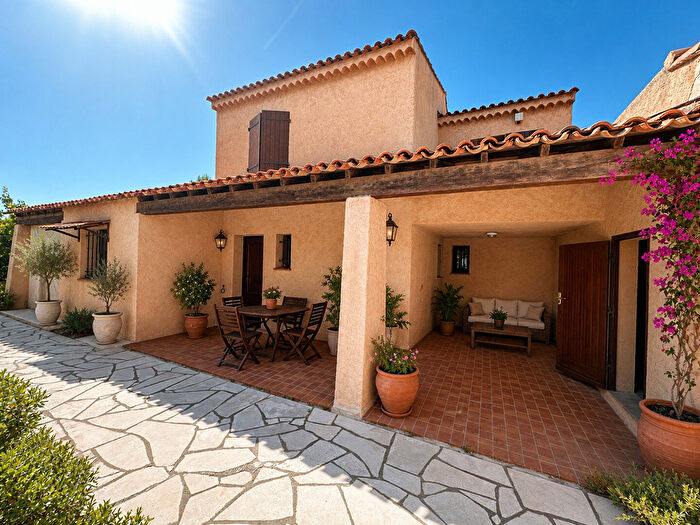 Saint-Raphaël : Maison 8 pièces à vendre