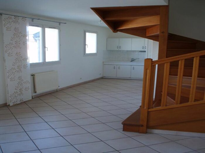 Charnay-lès-Mâcon : Appartement 2 pièces à louer
