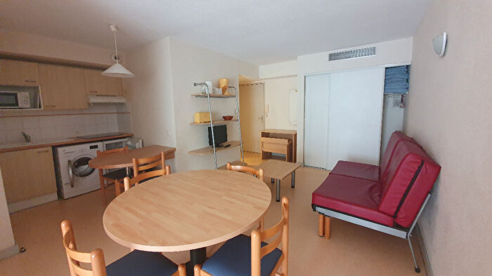Rochefort, Centre-ville : Appartement 2 pièces à vendre