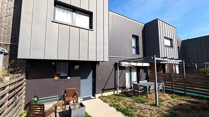 Maison 5 pièces à Bourgbarré, à vendre