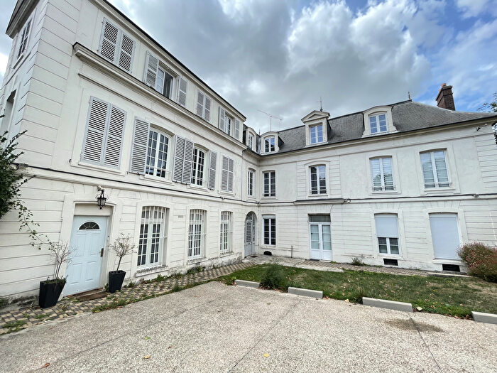 Appartement 4 pièces à Saint-Ouen-l'Aumône, Eglise, à vendre