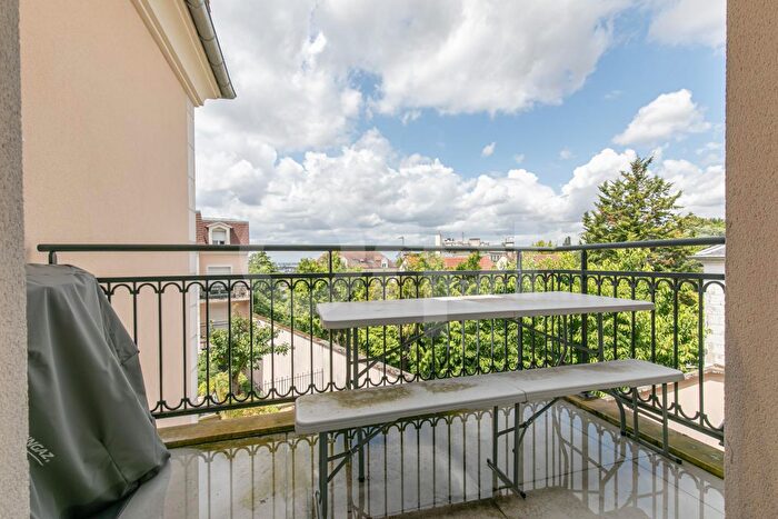 Appartement à vendre - Chennevières-sur-Marne, Centre-ville - 3 pièces - 2 chambres