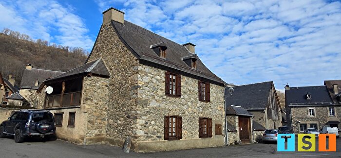 Maison à vendre - Oô - 6 pièces - 4 chambres