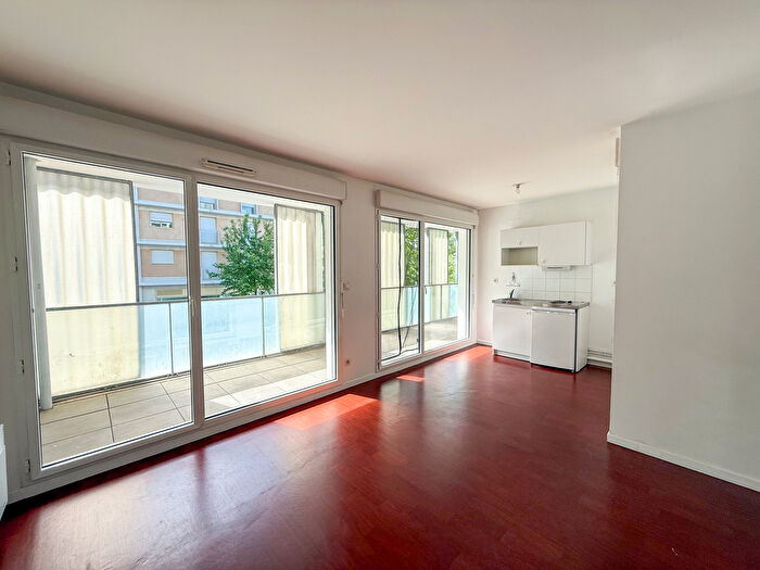 Appartement à louer - Nantes, Eraudière, La Marrière, Rond-point de Paris - 2 pièces - 1 chambre