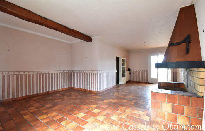 Maison à vendre - La Fère - 9 pièces - 5 chambres