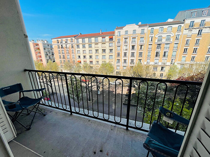 Appartement à louer - Clichy, Centre-ville - 4 pièces - 2 chambres