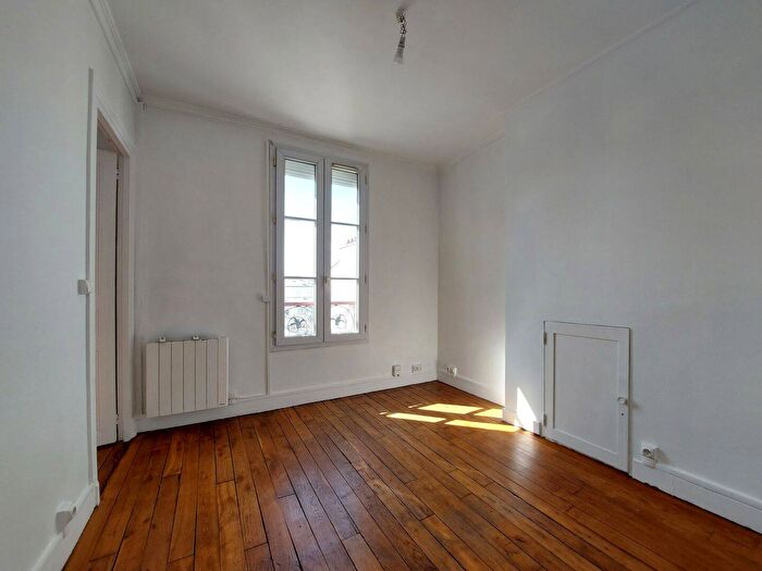 La Fourche-Guy Môquet, Paris 17ème arrondissement : Appartement 2 pièces à louer