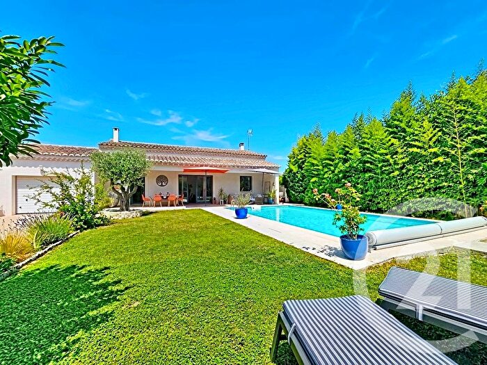 Maison 6 pièces à vendre à Mouriès